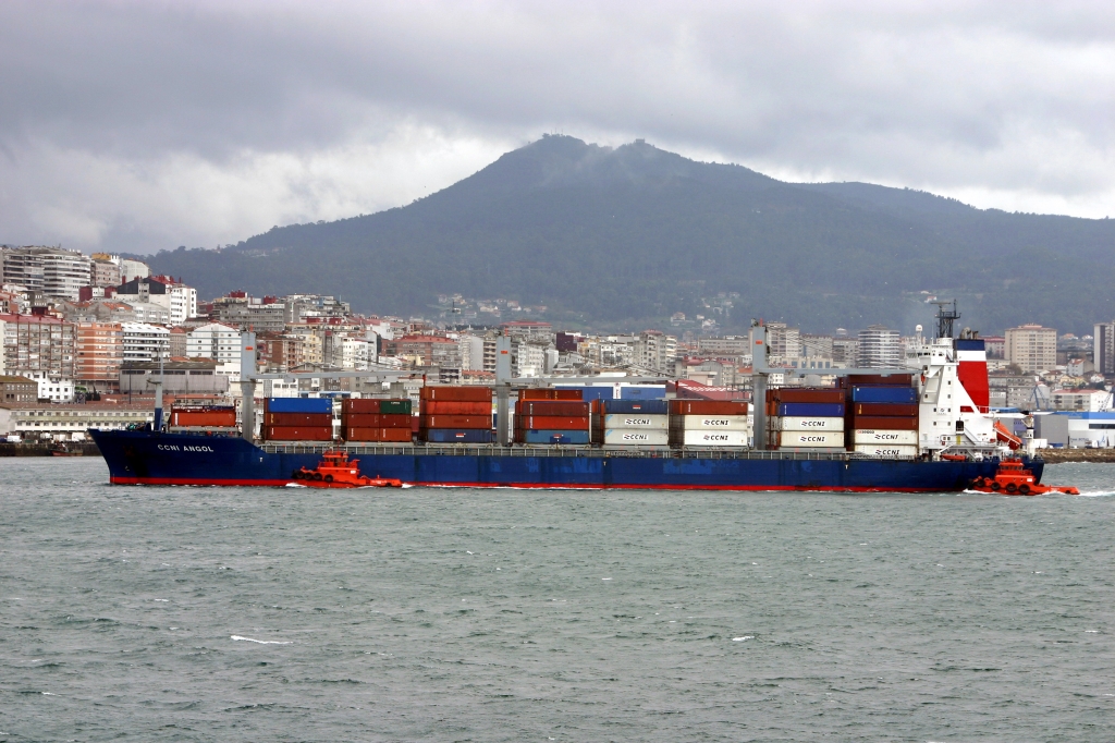 MERCHANTSHIPS.info - CCNI Angol/CCNI Angol