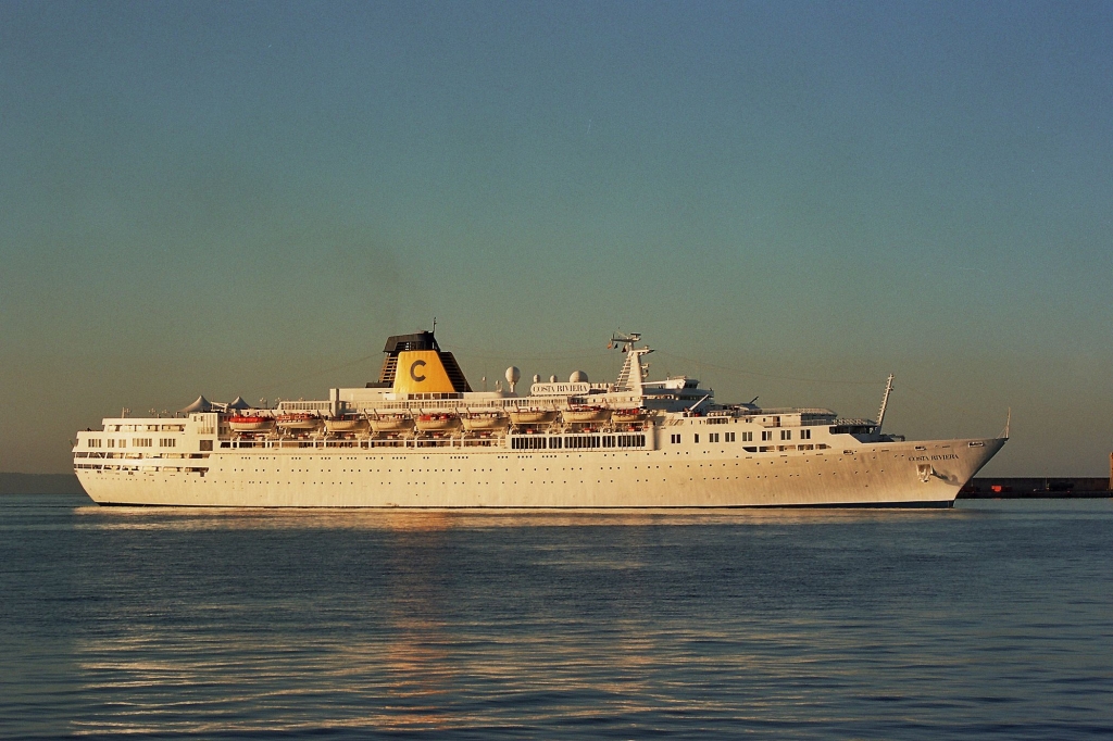 MERCHANTSHIPS.info - Costa Riviera/Costa Riviera